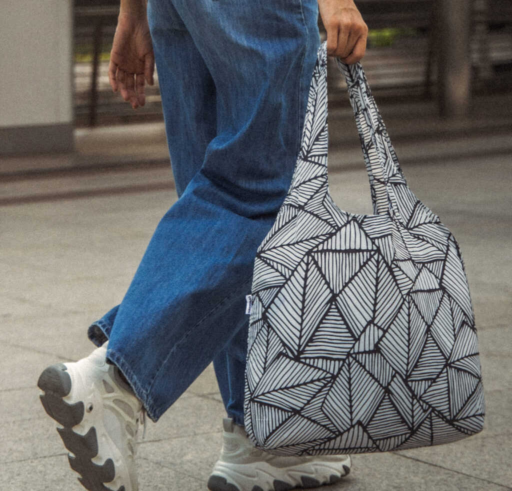 NANOBAG(ナノバッグ)公式サイト – 折りたたみ・軽量・耐久性のミニマルエコバッグ。大容量だから買い物やアウトドアに最適。日本正規販売サイト