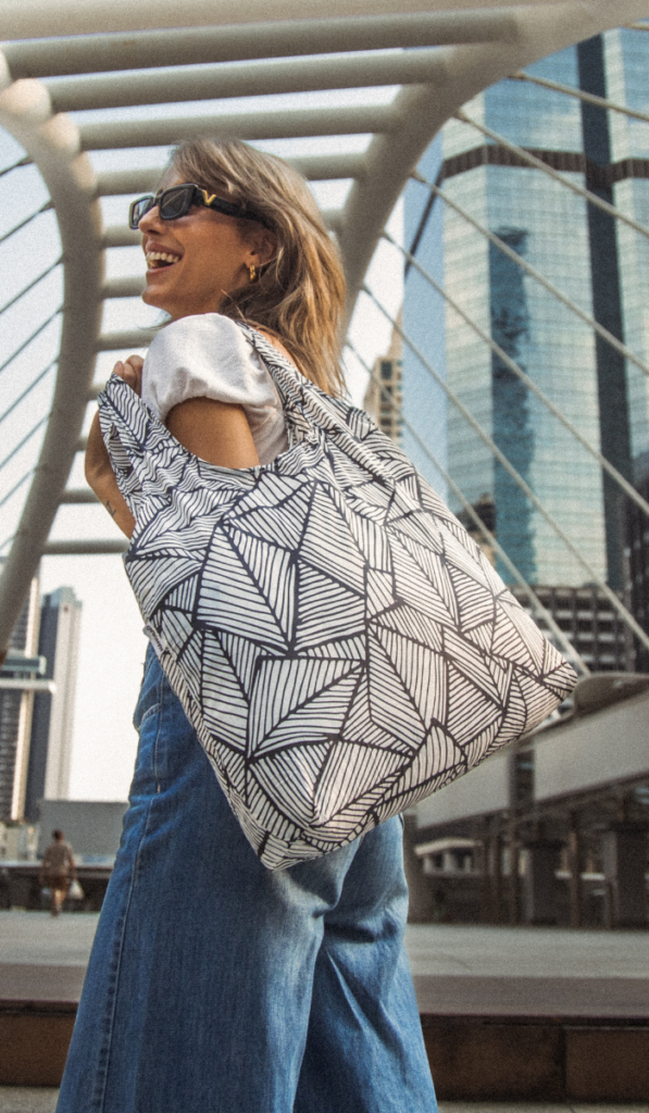 NANOBAG(ナノバッグ)公式サイト – 折りたたみ・軽量・耐久性のミニマルエコバッグ。大容量だから買い物やアウトドアに最適。日本正規販売サイト